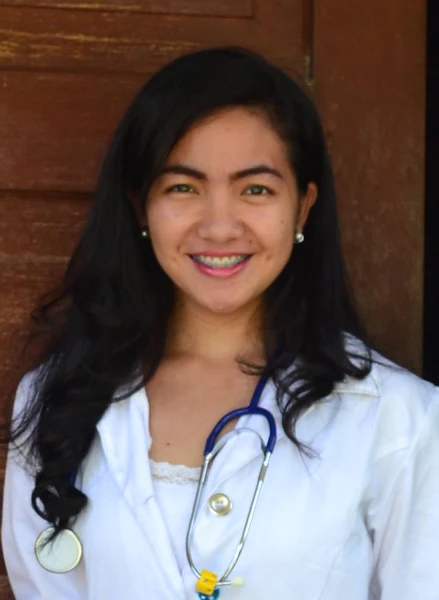 Athena Gaffud, DVM - Petful